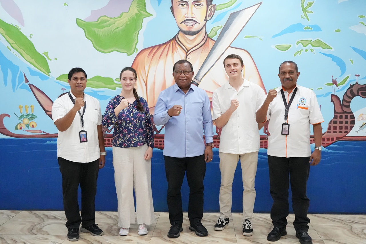 Unpatti Terima Dua Mahasiswa Asal Prancis Program Studi Rekayasa ...